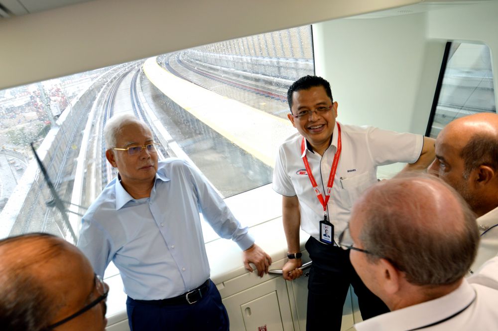 PRIME MINISTER’S FIRST MRT TRAIN RIDE - MRT Corp