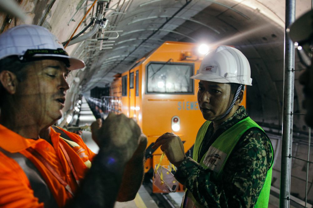 MINDEF Visits MRT TRX Station - MRT Corp