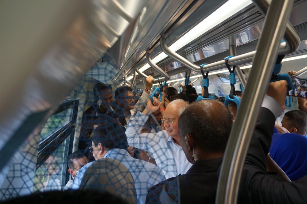 MRT LALUAN SUNGAI BULOH-KAJANG MULA BEROPERASI - MRT Corp