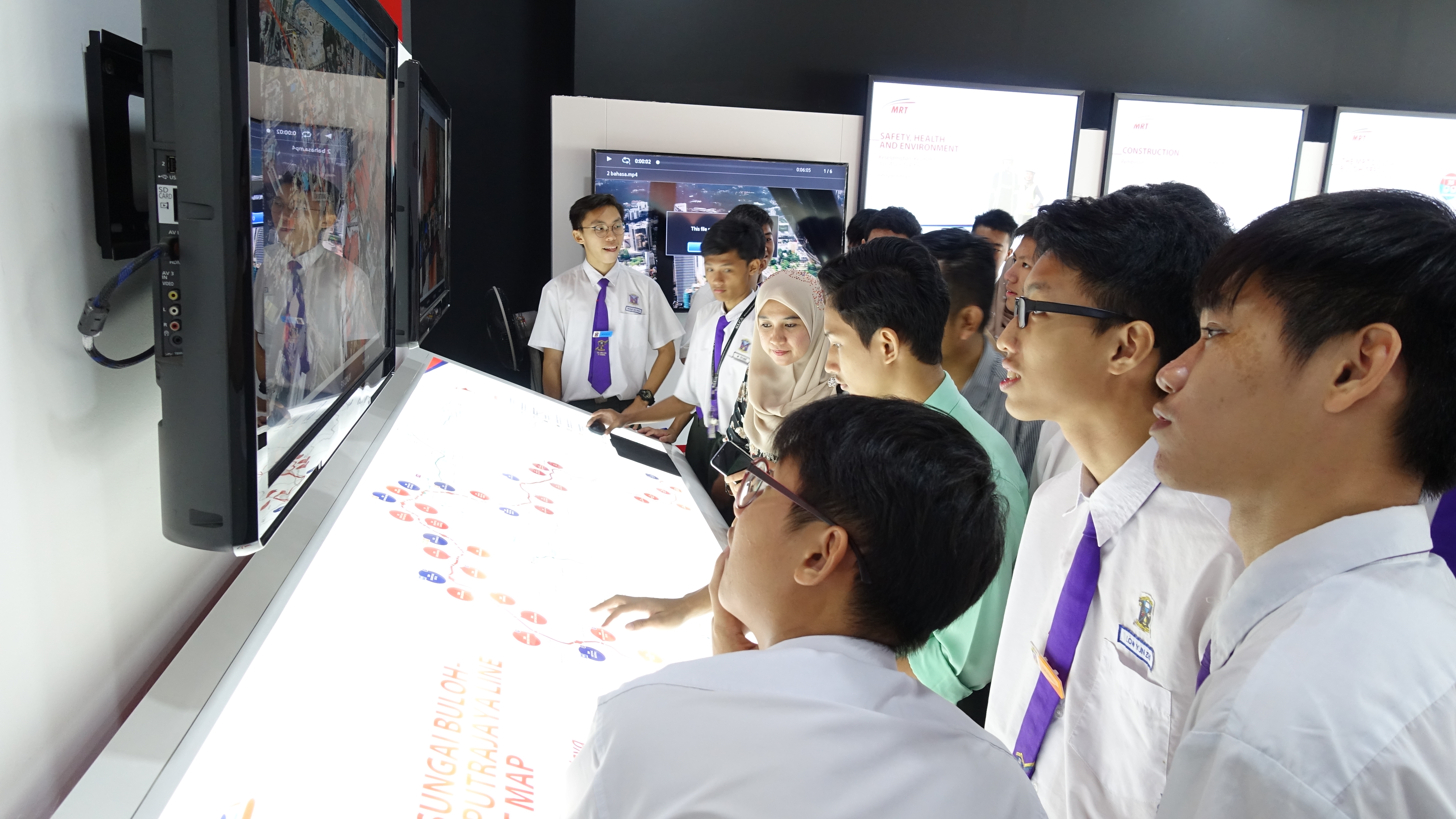 SMK ST GABRIEL VISITS MRT PROJECT - MRT Corp