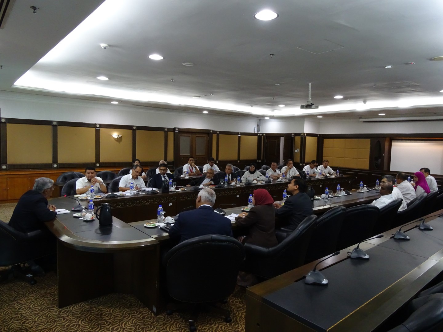 MRT CORP VISITS GIACC - MRT Corp