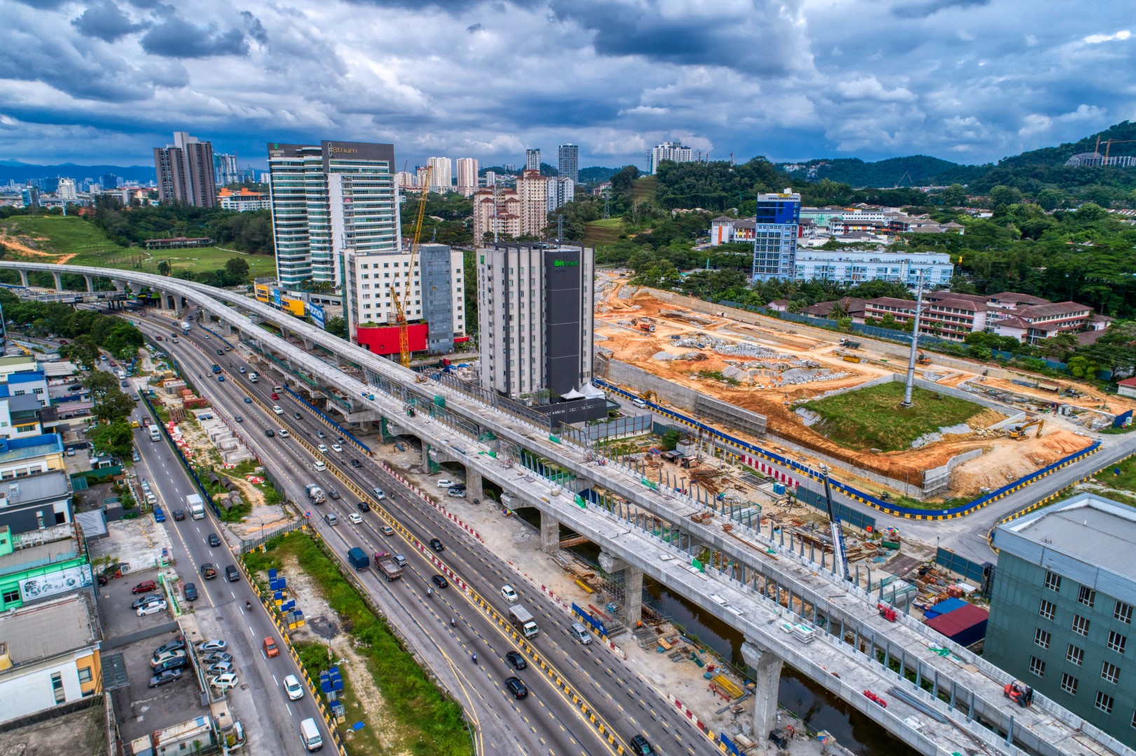 Jalan Kuala Selangor (Sri Damansara West) - MRT Corp