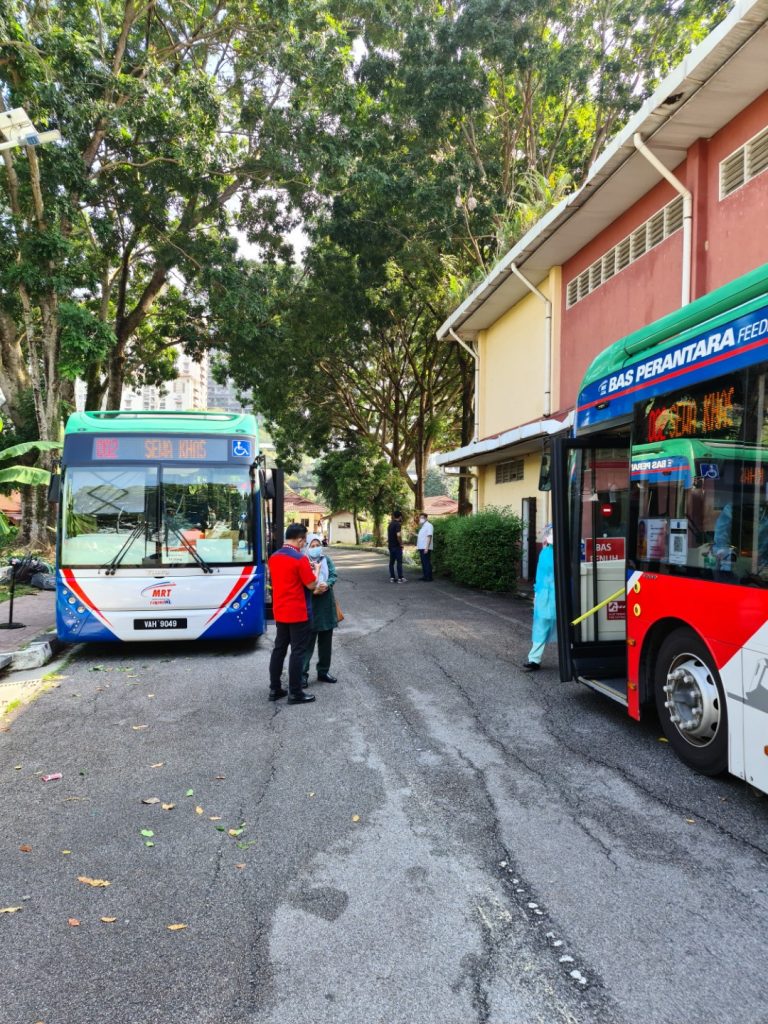 BAS PERANTARA MRT MENJADI STESEN VAKSINASI BERGERAK COVID-19 – MRT Corp