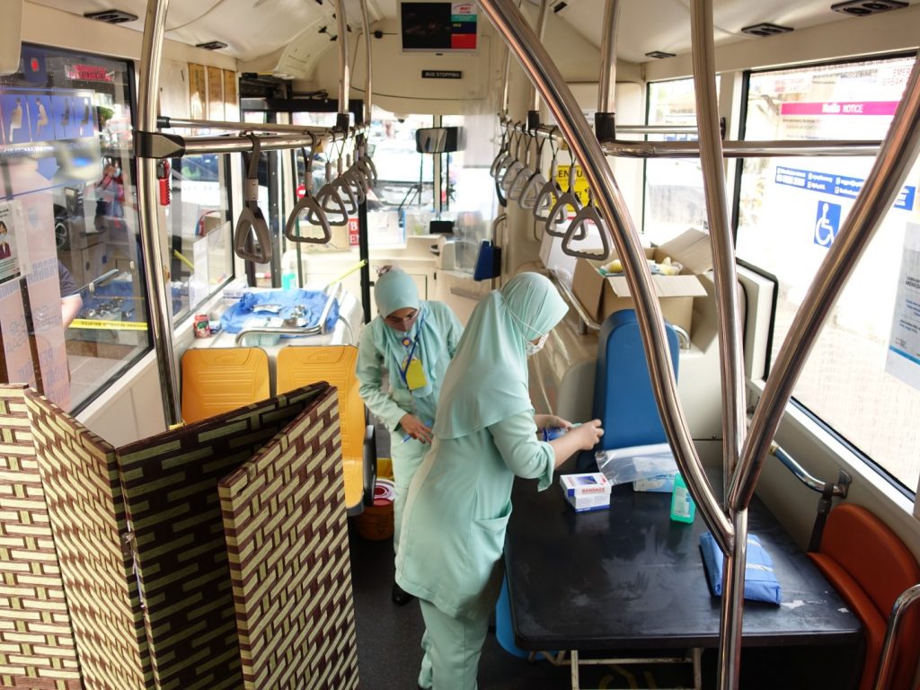 MRT CORP JOINS COVID-19 IMMUNISATION DRIVE WITH FEEDER BUSES AS MOBILE ...