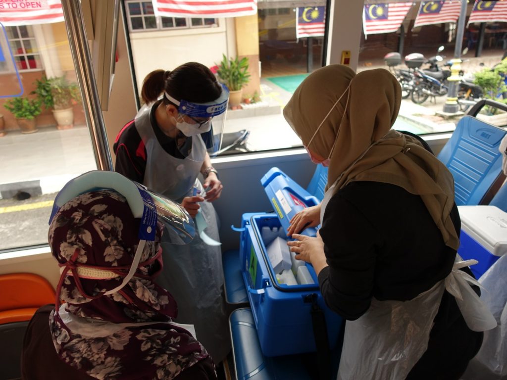 MRT CORP JOINS COVID-19 IMMUNISATION DRIVE WITH FEEDER BUSES AS MOBILE ...