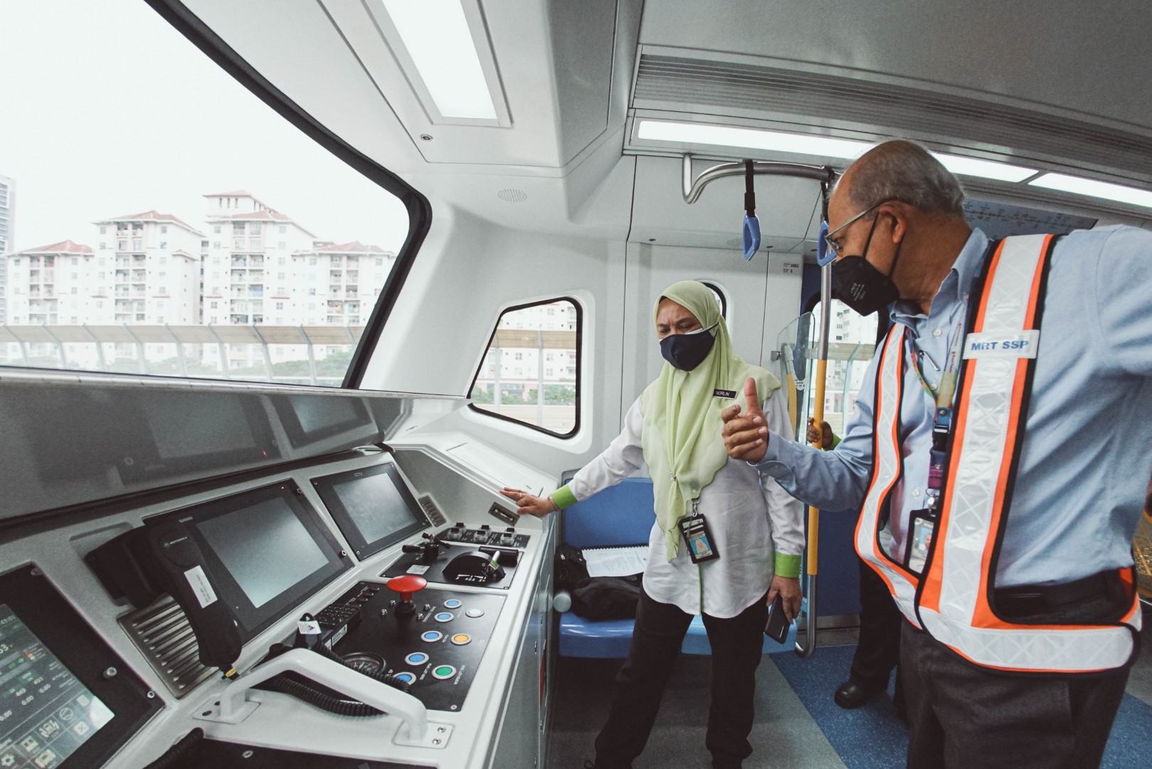 DOE Director General Visits MRT Putrajaya Line Phase One - MRT Corp