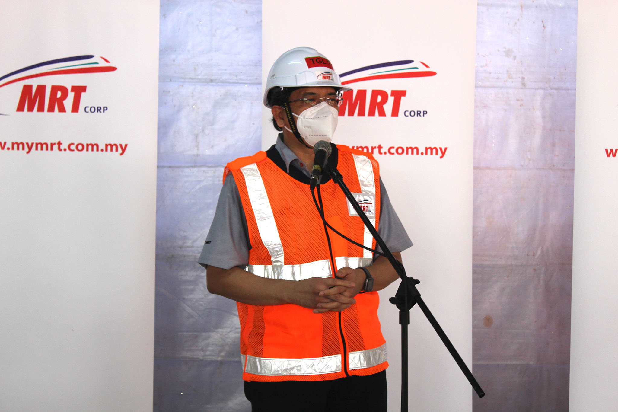 Transport Minister and Federal Territories Minister Inspect MRT ...