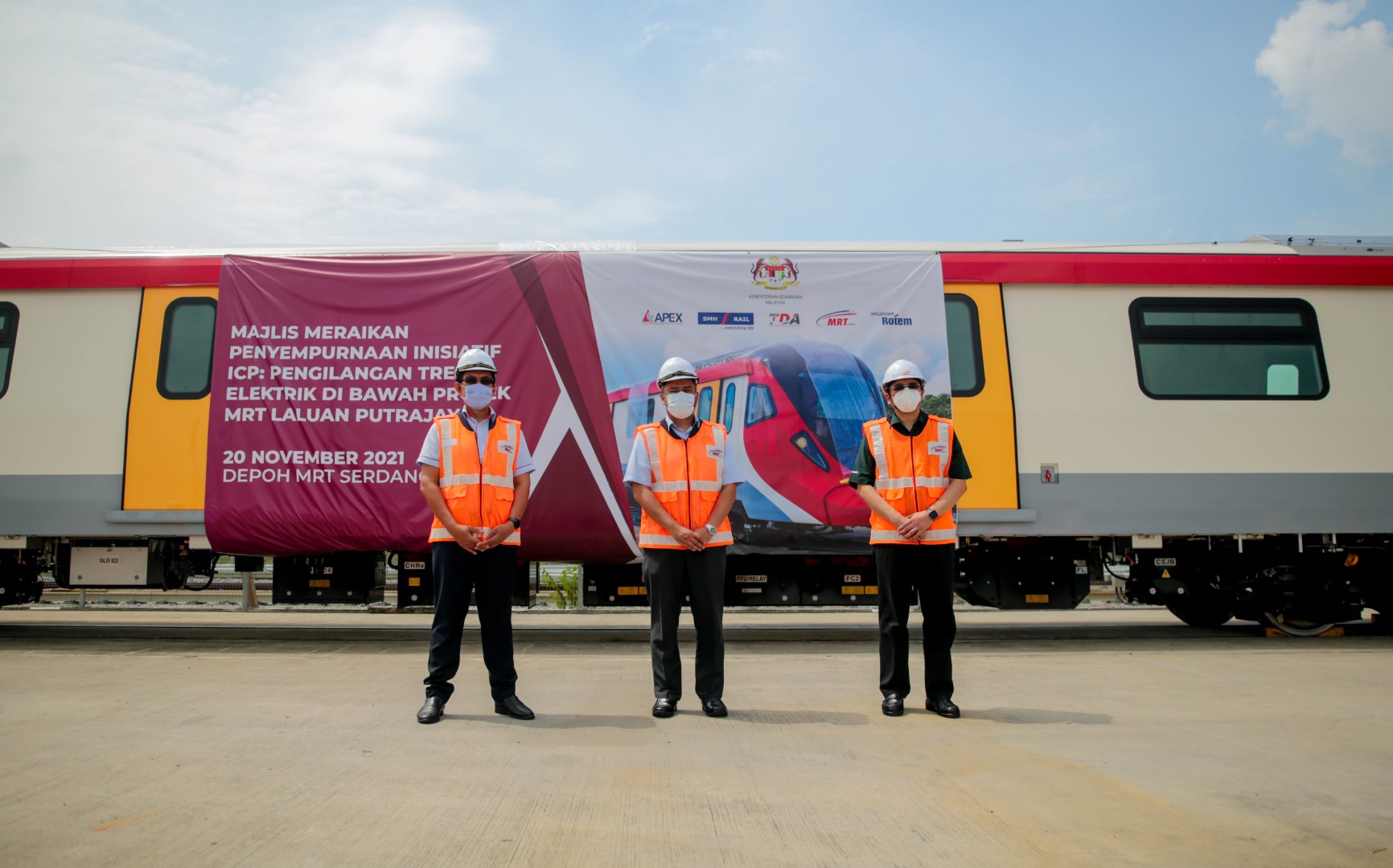 FINAL MRT PUTRAJAYA LINE TRAIN SET DELIVERED - MRT Corp